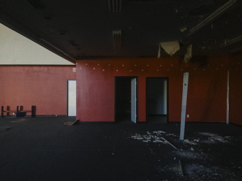 Abandoned Dance Studio in Lake Highlands, Dallas Urban Exploration