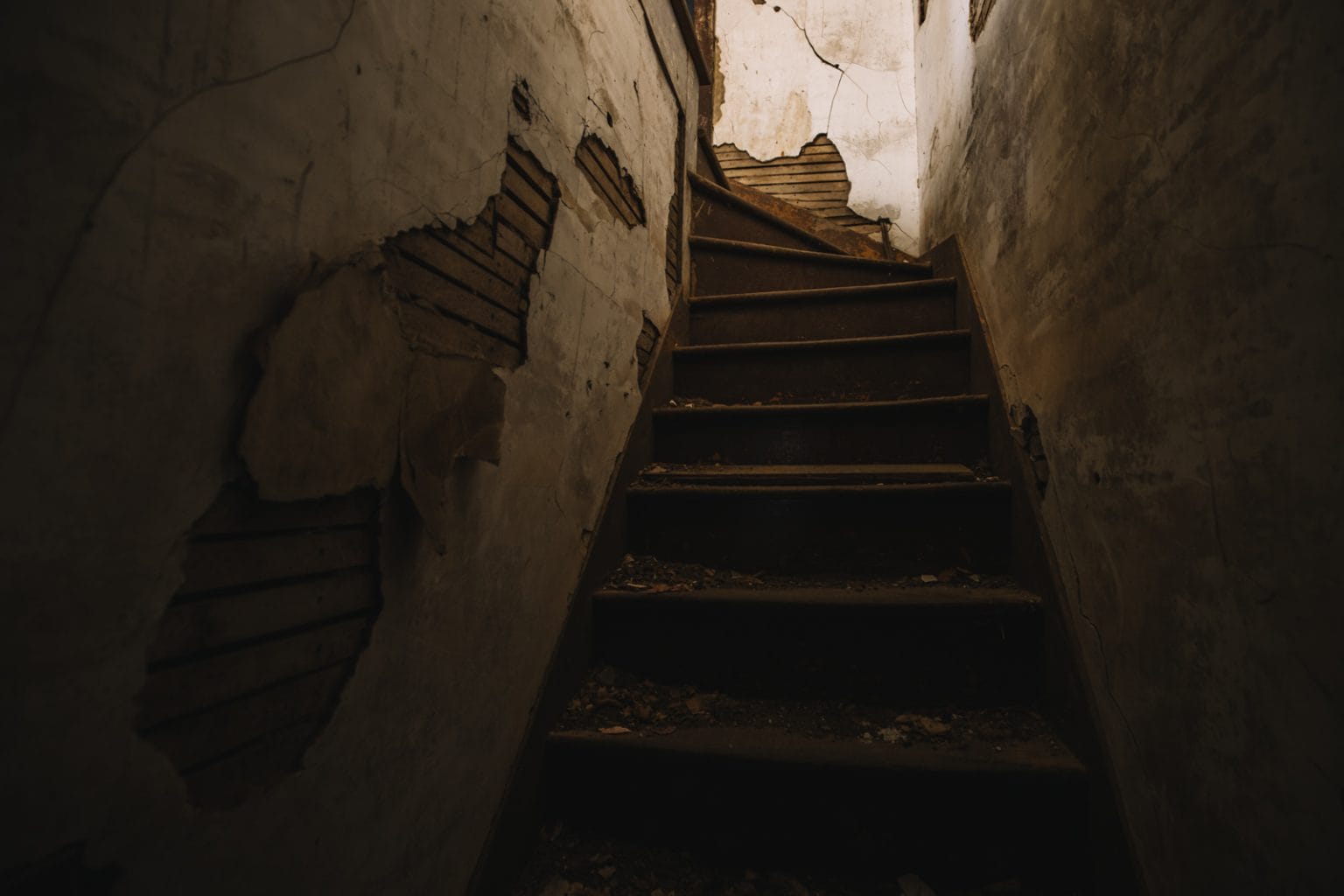 Urban Exploration Photos Of An Abandoned House In Martin, Michigan